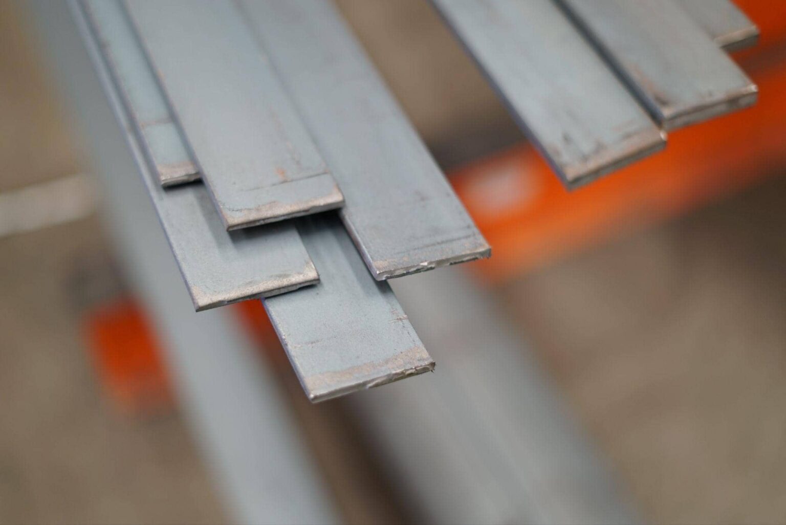 Pletina de acero: usos, tipos, grosores y cortes a medida Valencia